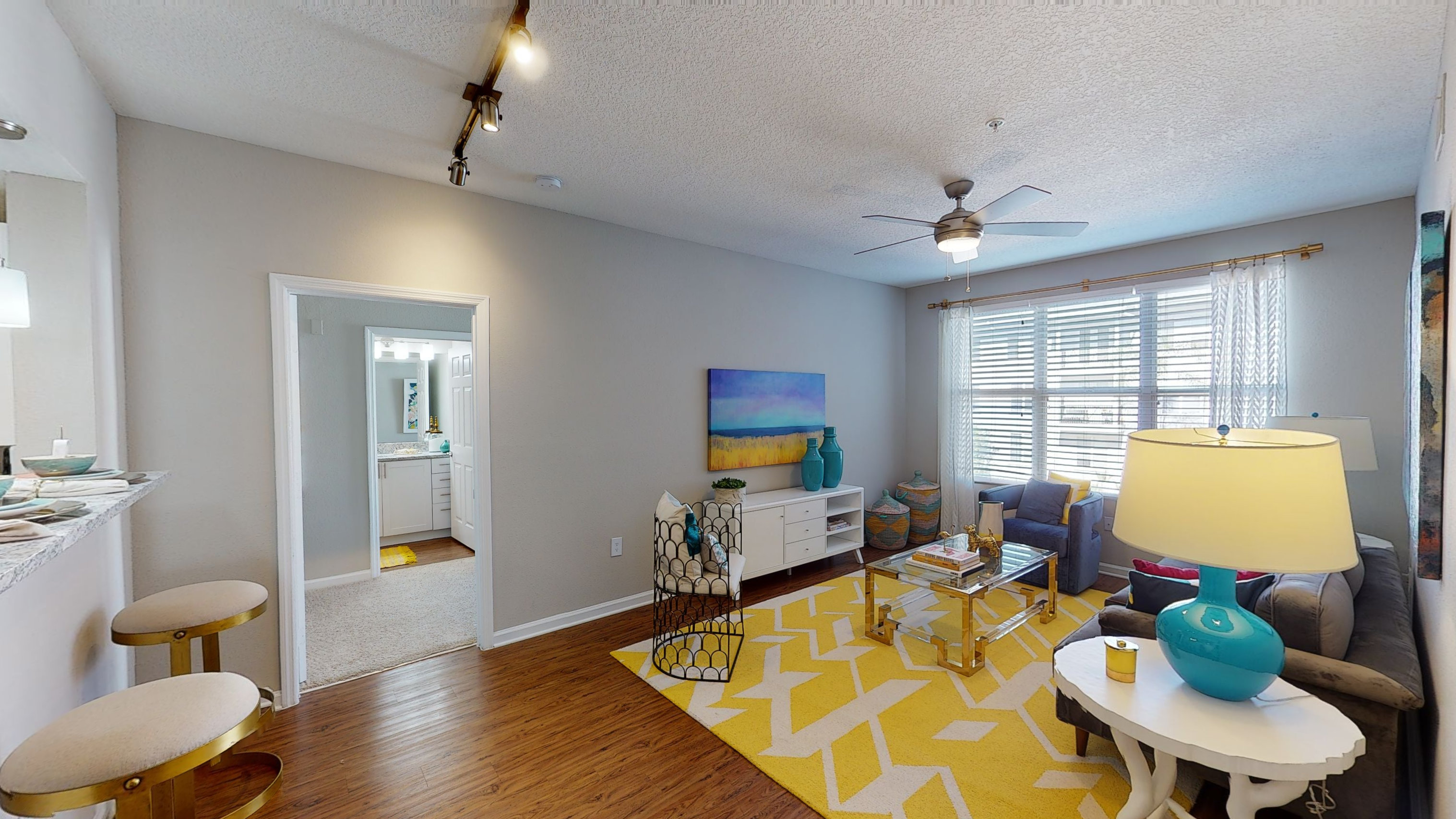 Take a 3D Virtual Tour of MAA Harbour Island Apartments in Tampa, FL