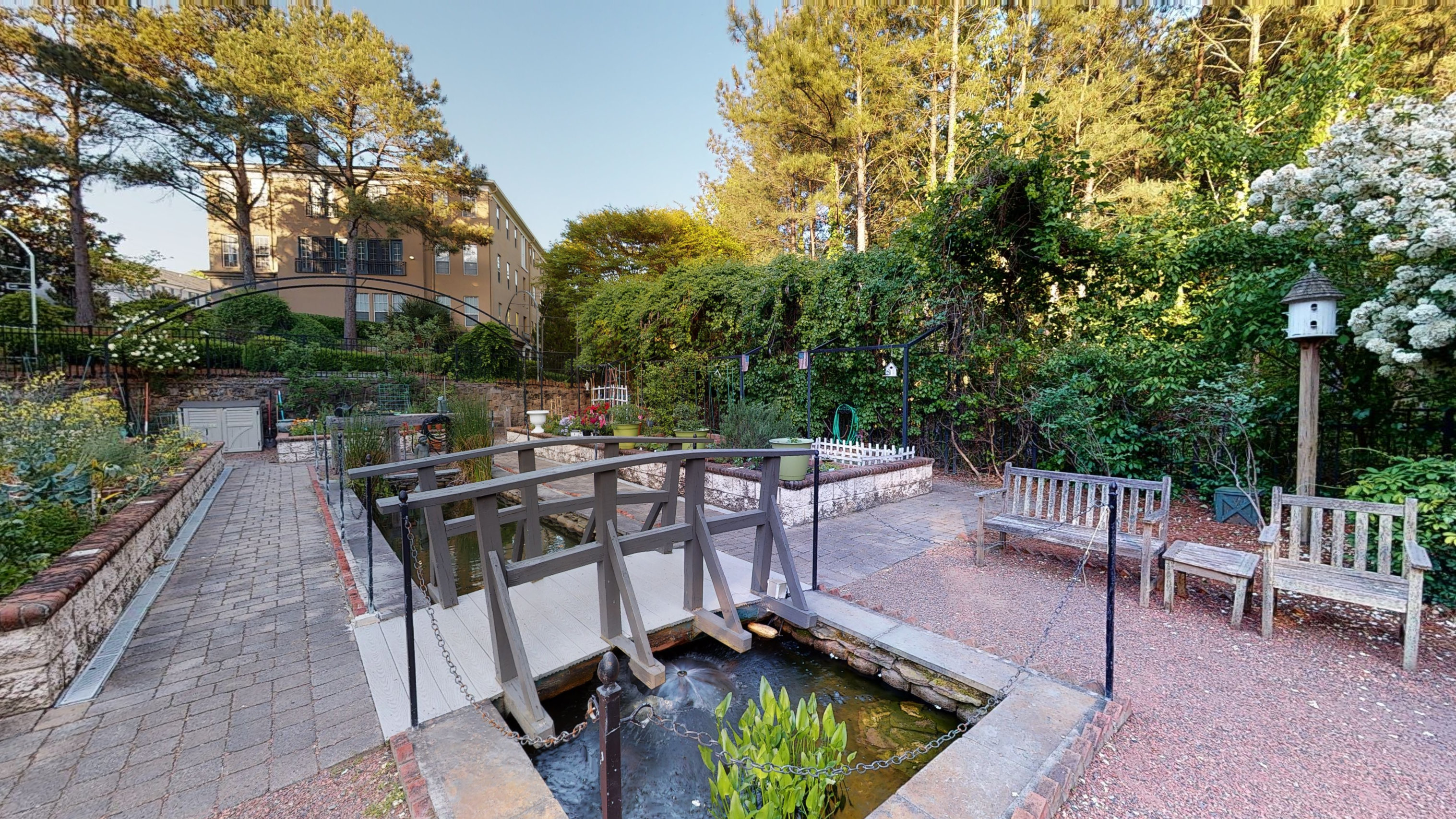 Virtual Apartment Tour of MAA Riverside in Atlanta, GA | MAA