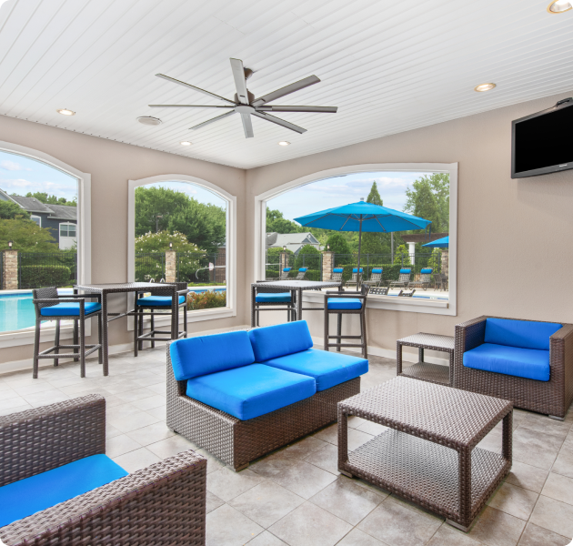 Take a Tour of MAA Cornelius Luxury Apartments for Rent in Cornelius, NC