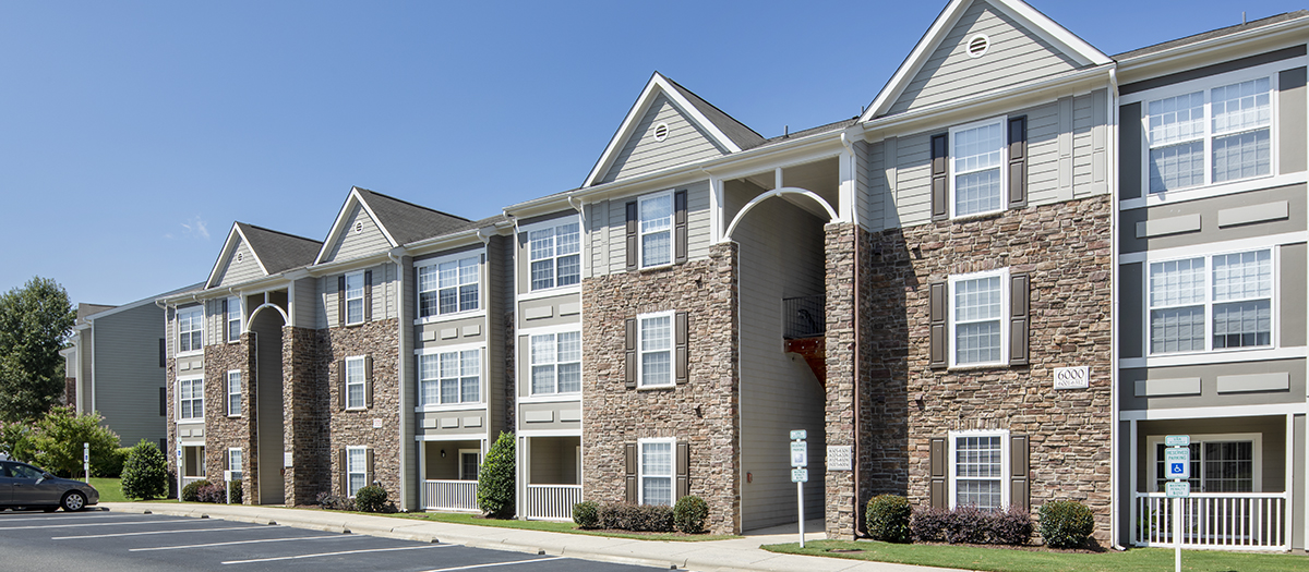 MAA Beaver Creek | Luxury Apartments in Apex, NC, near Raleigh-Cary | MAA