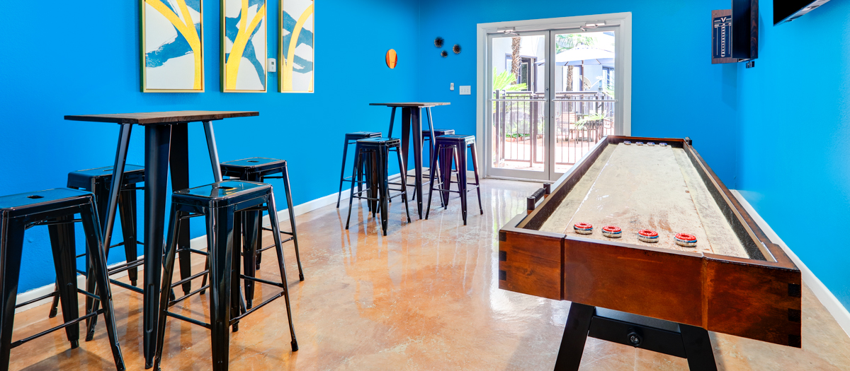 MAA North Hall Luxury Apartments for Rent in Uptown Dallas, TX